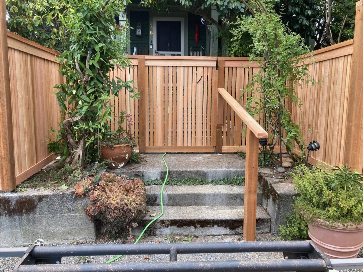 Atomic Fence, LLC | Custom Cedar Fence Company - Snohomish, WA