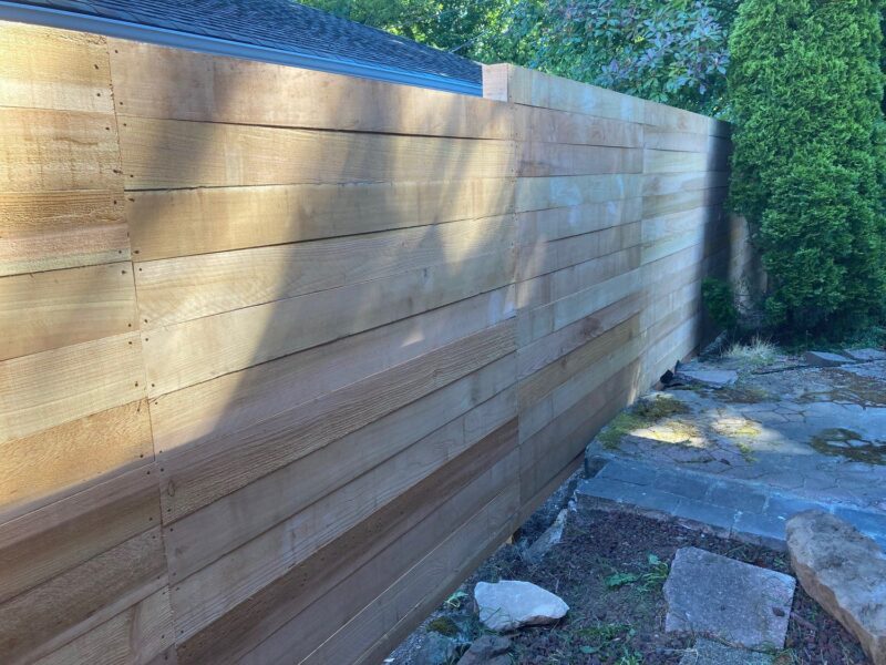 Experience Modern Elegance with Horizontal Style Fences by Atomic Fence